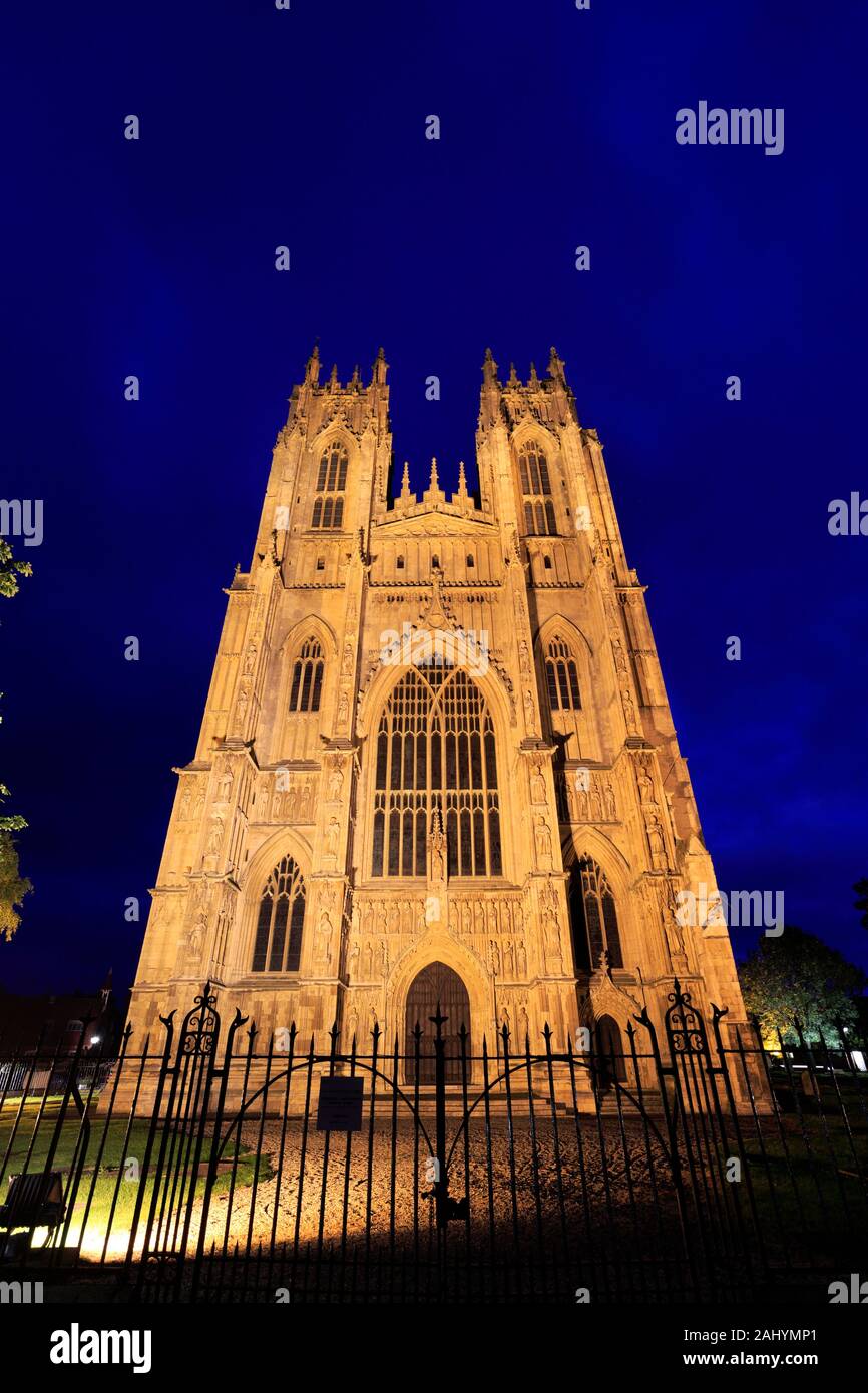 Beverley minster at night hi-res stock photography and images - Alamy