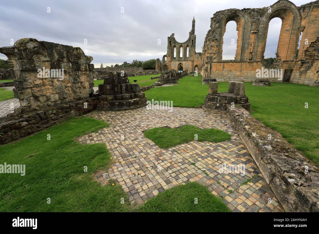 Byland abbey coxwold hi-res stock photography and images - Alamy