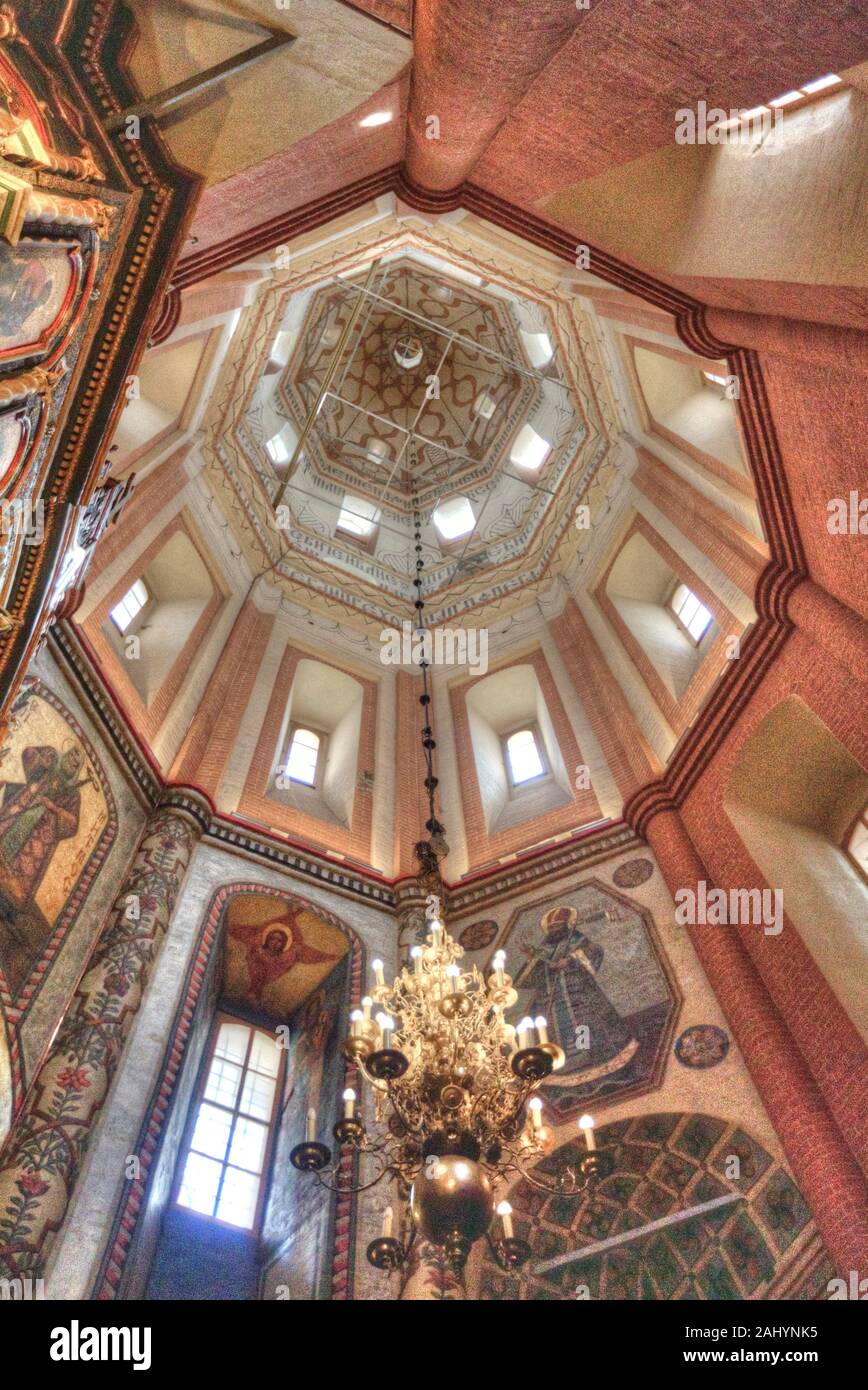 Dome interior view hi-res stock photography and images - Alamy
