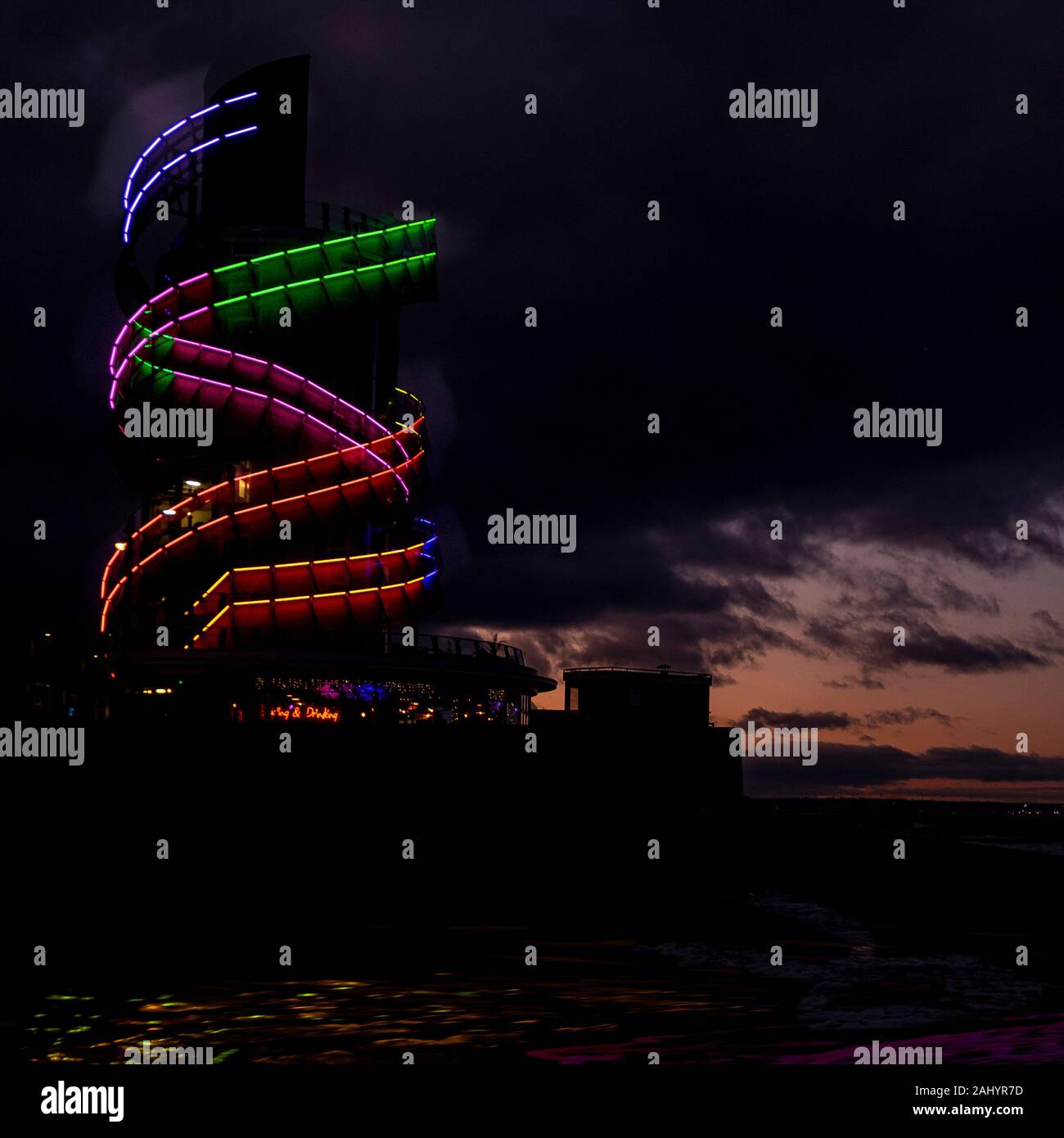 redcar's vertical pier at night, redcar, north yorkshire, uk Stock ...
