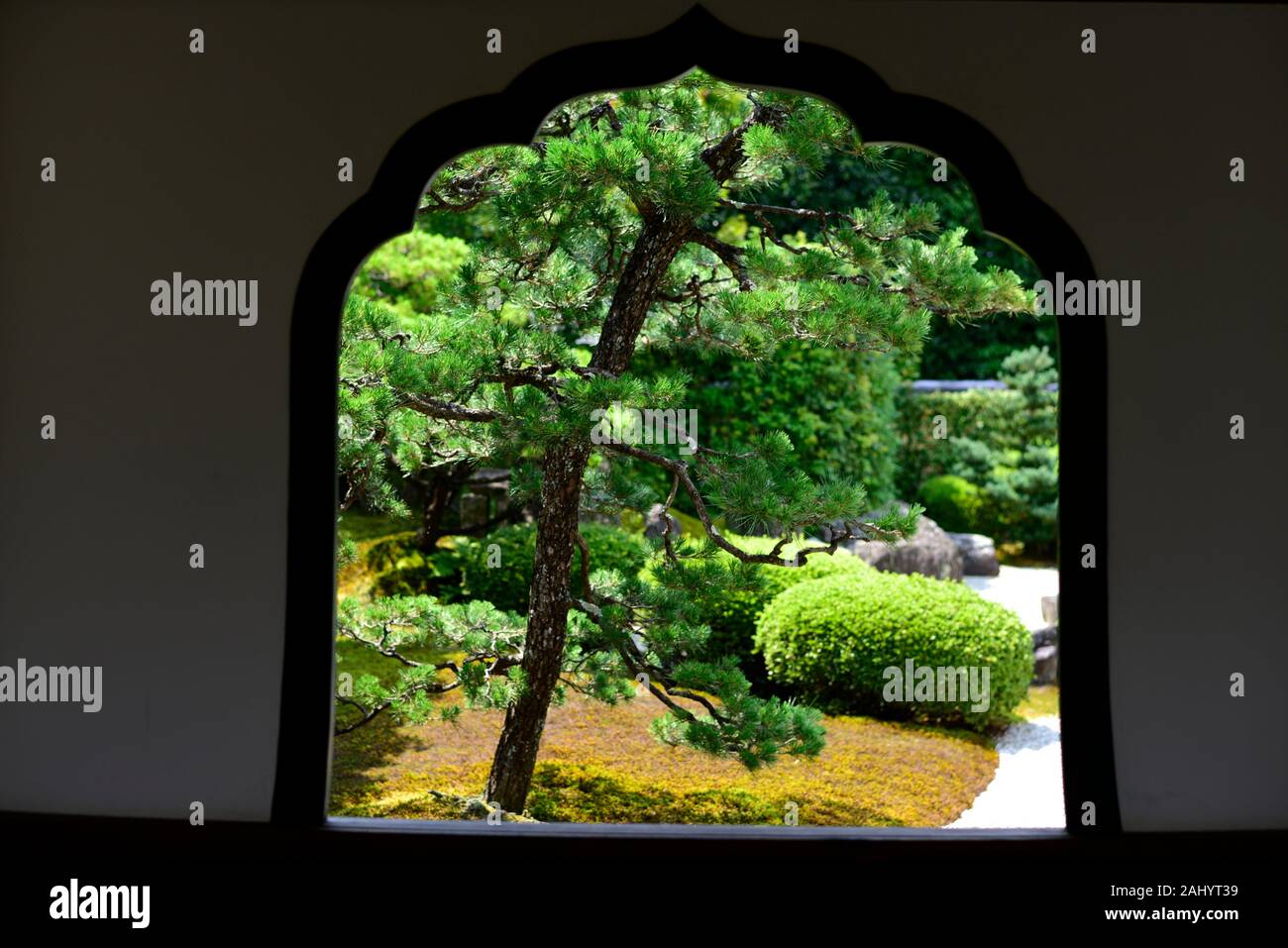 Korin in temple hi-res stock photography and images - Alamy