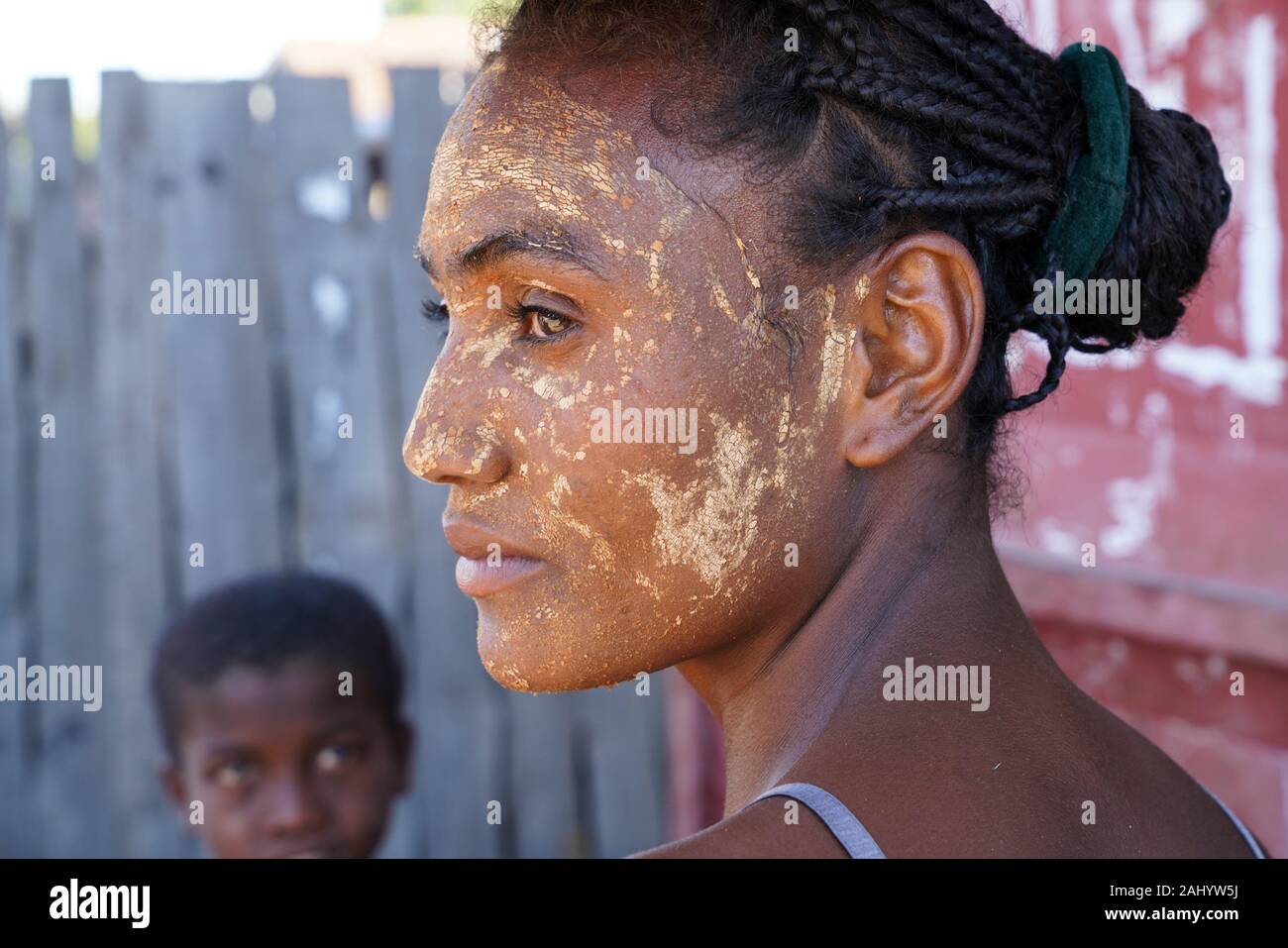 Girl with masonjoany a beauty mask obtained using the powder from the ...