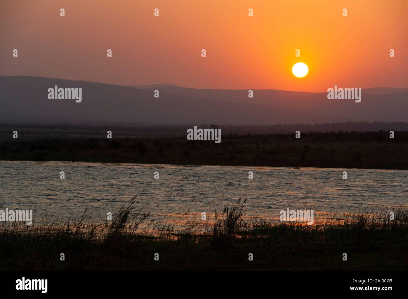 Sunset over Pongolapoort Dam, Lake Jozini, Pongola Nature Reserve ...