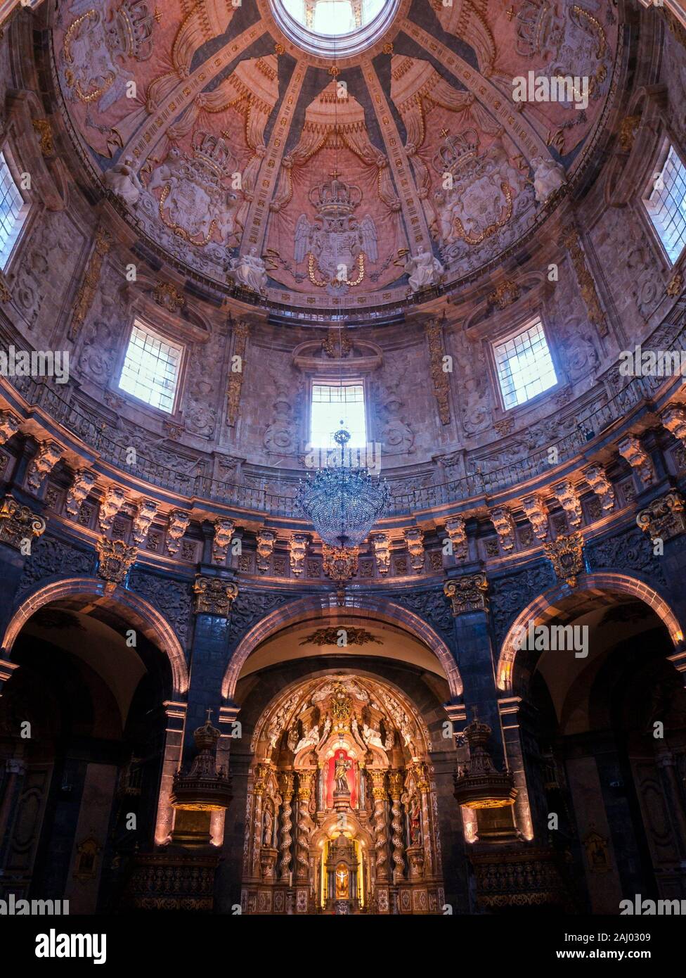 Santuario de san ignacio de loyola hi-res stock photography and images ...