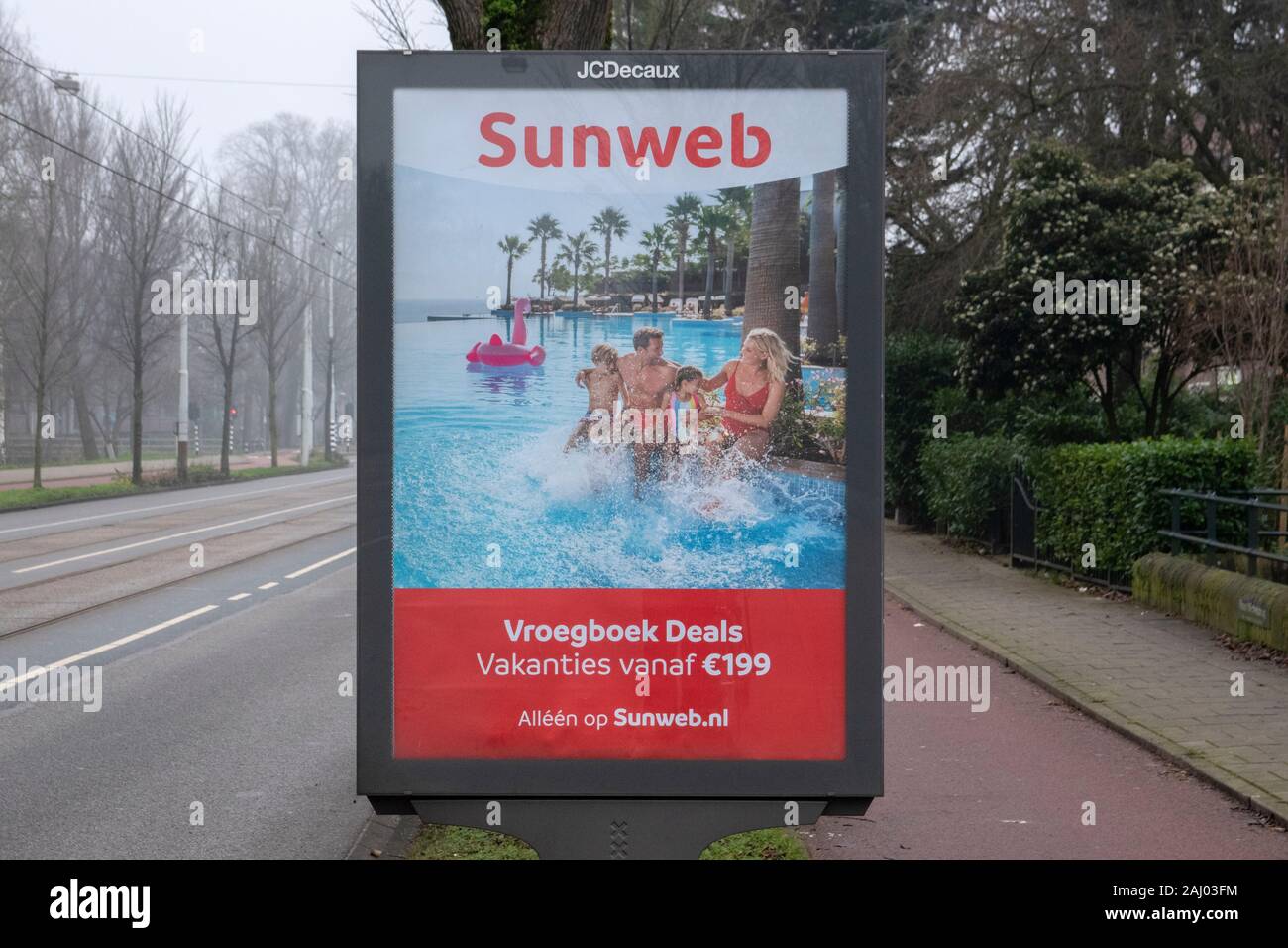 Subweb hi-res stock photography and images - Alamy