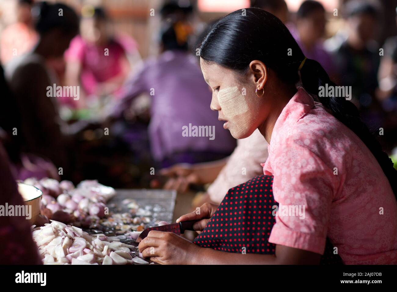 Woman cooking a meal in Myanmar Stock Photo - Alamy
