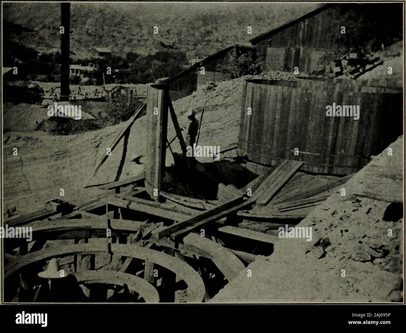 Transactions . Fig. 8.—Timber Foundations Supporting Decantat:on-Vats ...