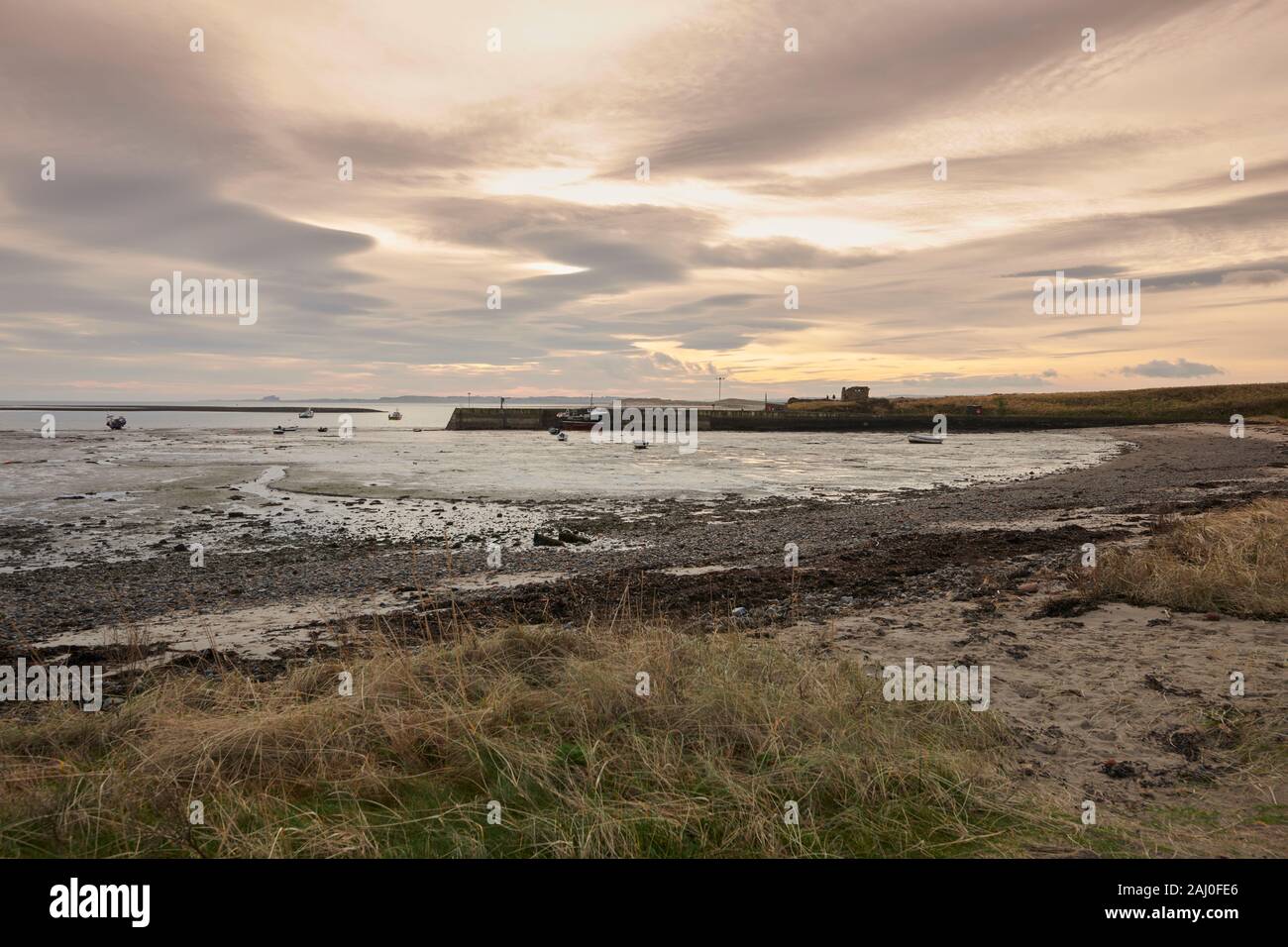 Beautiful northumbrian landscape hi-res stock photography and images ...
