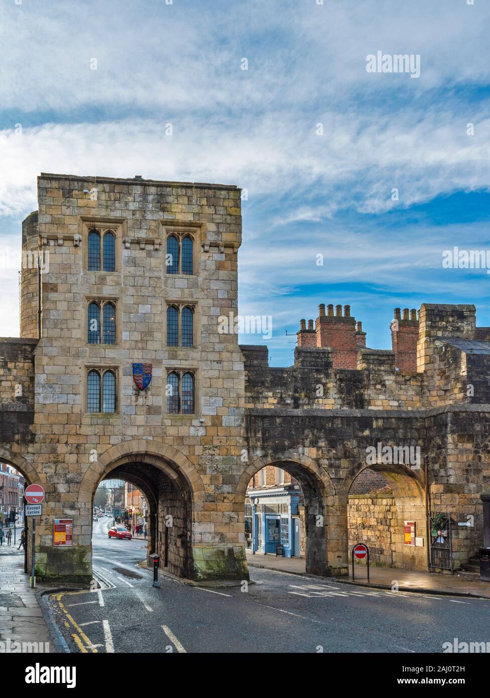 YORK ENGLAND THE MICKLEGATE BAR AND WALLS LOOKING THROUGH TO BLOSSOM ...