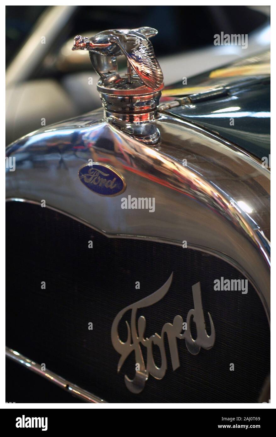 Old style ford logo Cut Out Stock Images & Pictures - Alamy