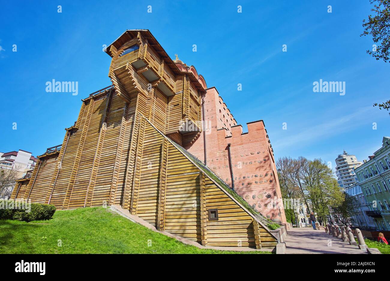 Golden gates in kyiv hi-res stock photography and images - Alamy