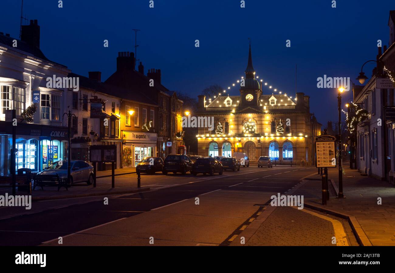 Watling Street and Old Town Hall at Christmas, Towcester ...