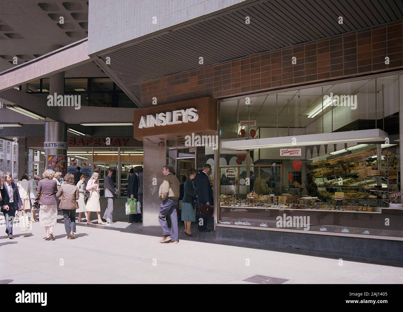 1981 Street Scene In Leeds City Centre High Resolution Stock ...