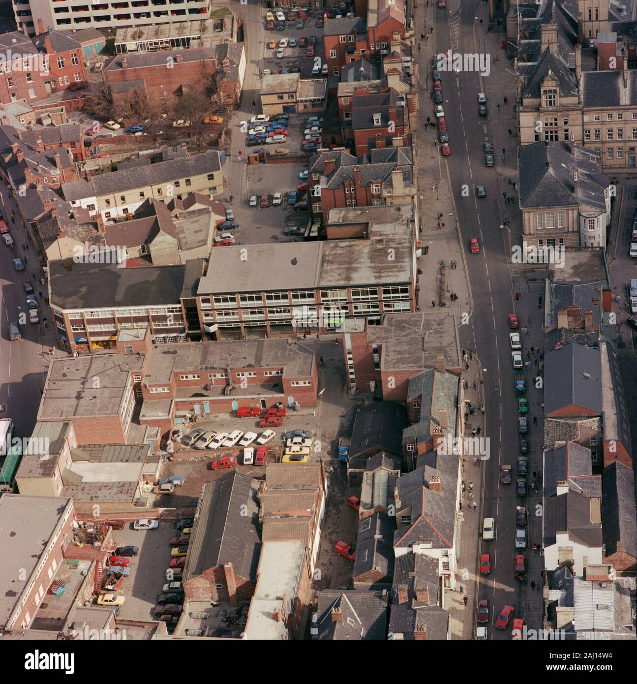 1986 Wakefield city centre, from the air, West Yorkshire, Northern ...