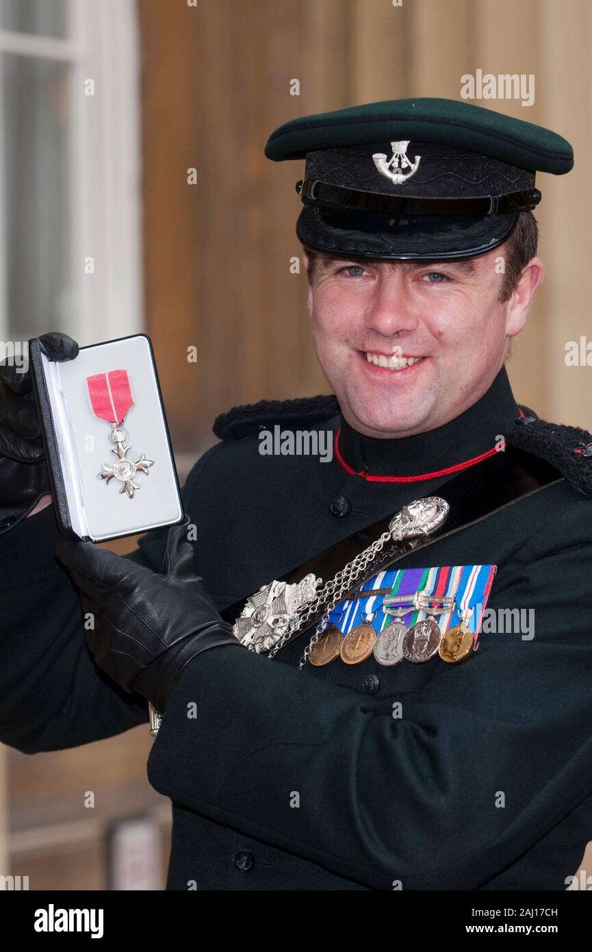 Major Richard Streatfeild from the Rifles regiment after receiving a ...