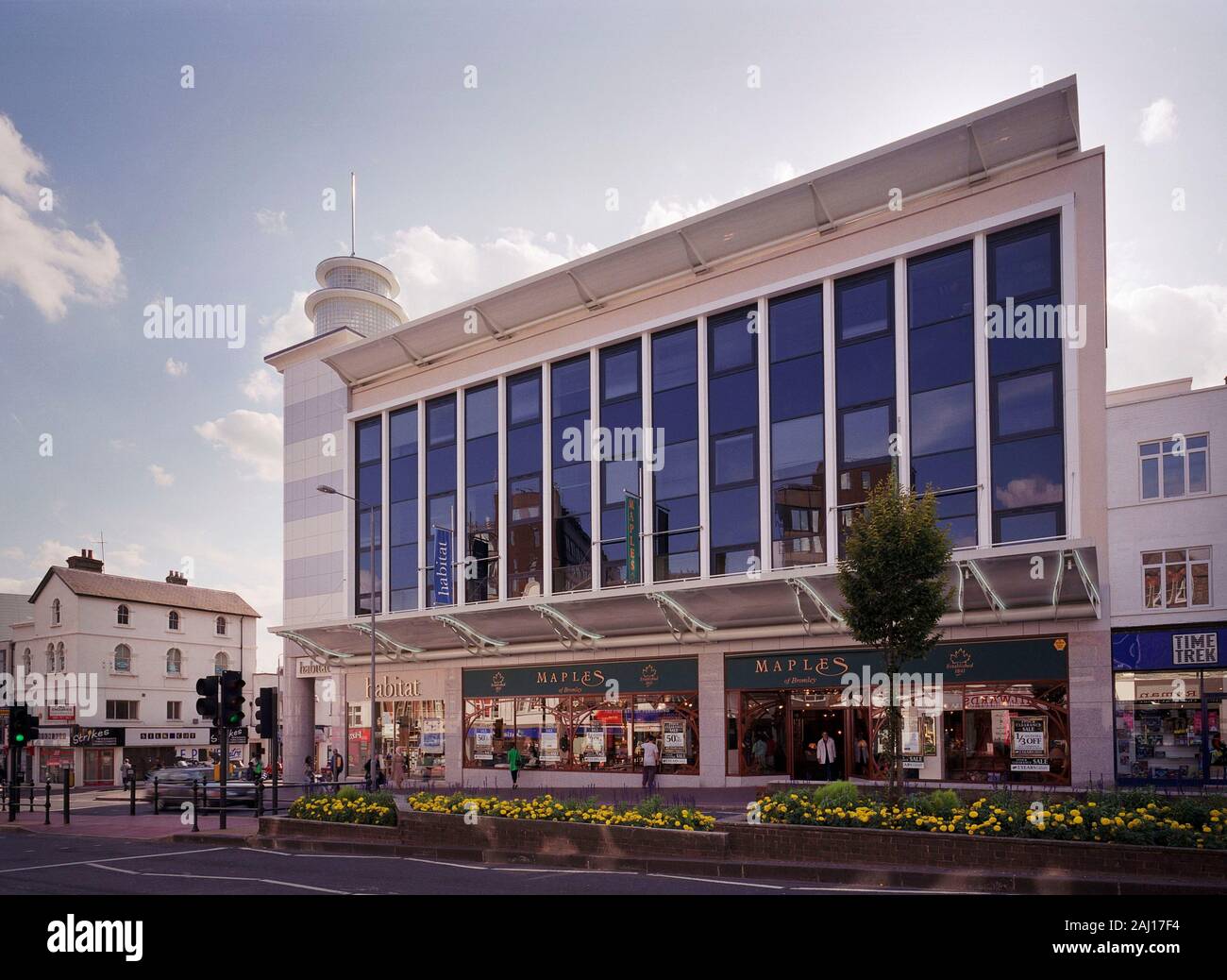 Bromley high street in south hi-res stock photography and images - Alamy