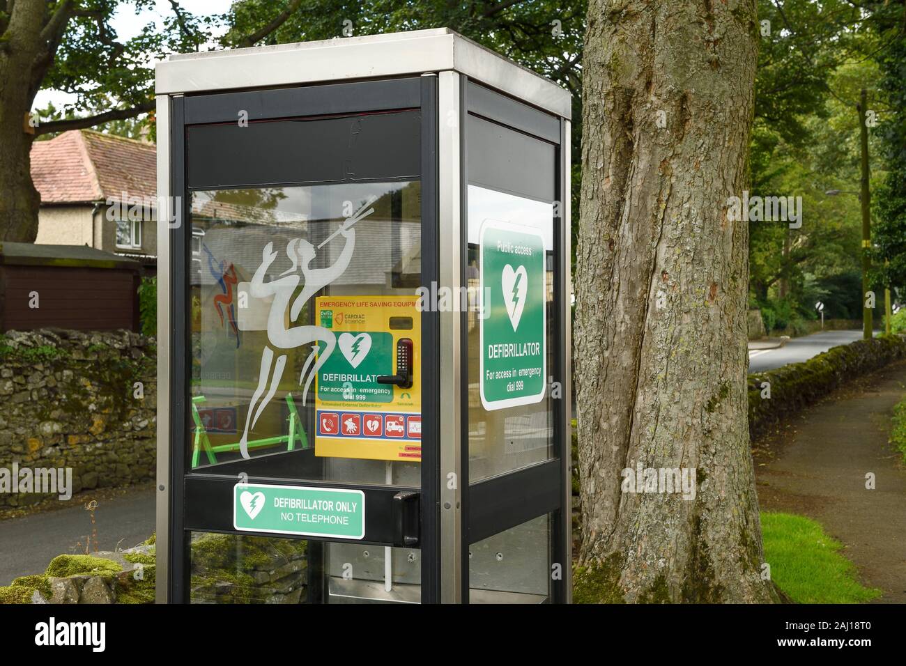 Inside telephone box hi-res stock photography and images - Alamy