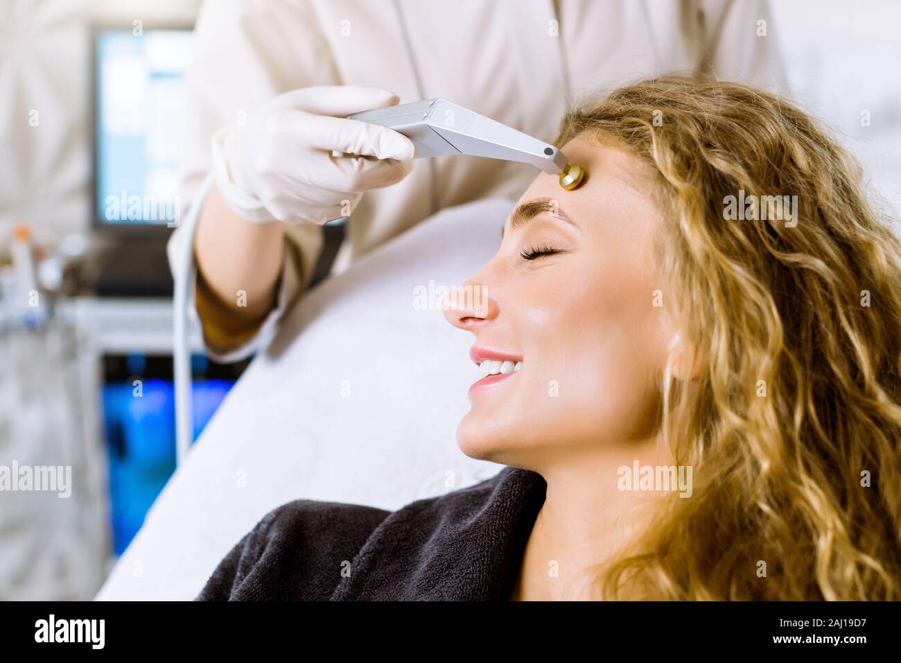 Microdermabrasion clinic treatment, aesthetic facial procedure, anti ...