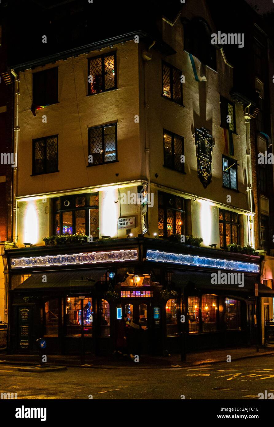 Seven dials soho hi-res stock photography and images - Alamy