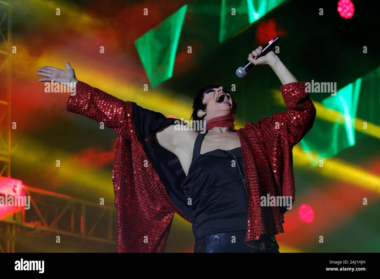 Drag queens hi-res stock photography and images - Alamy