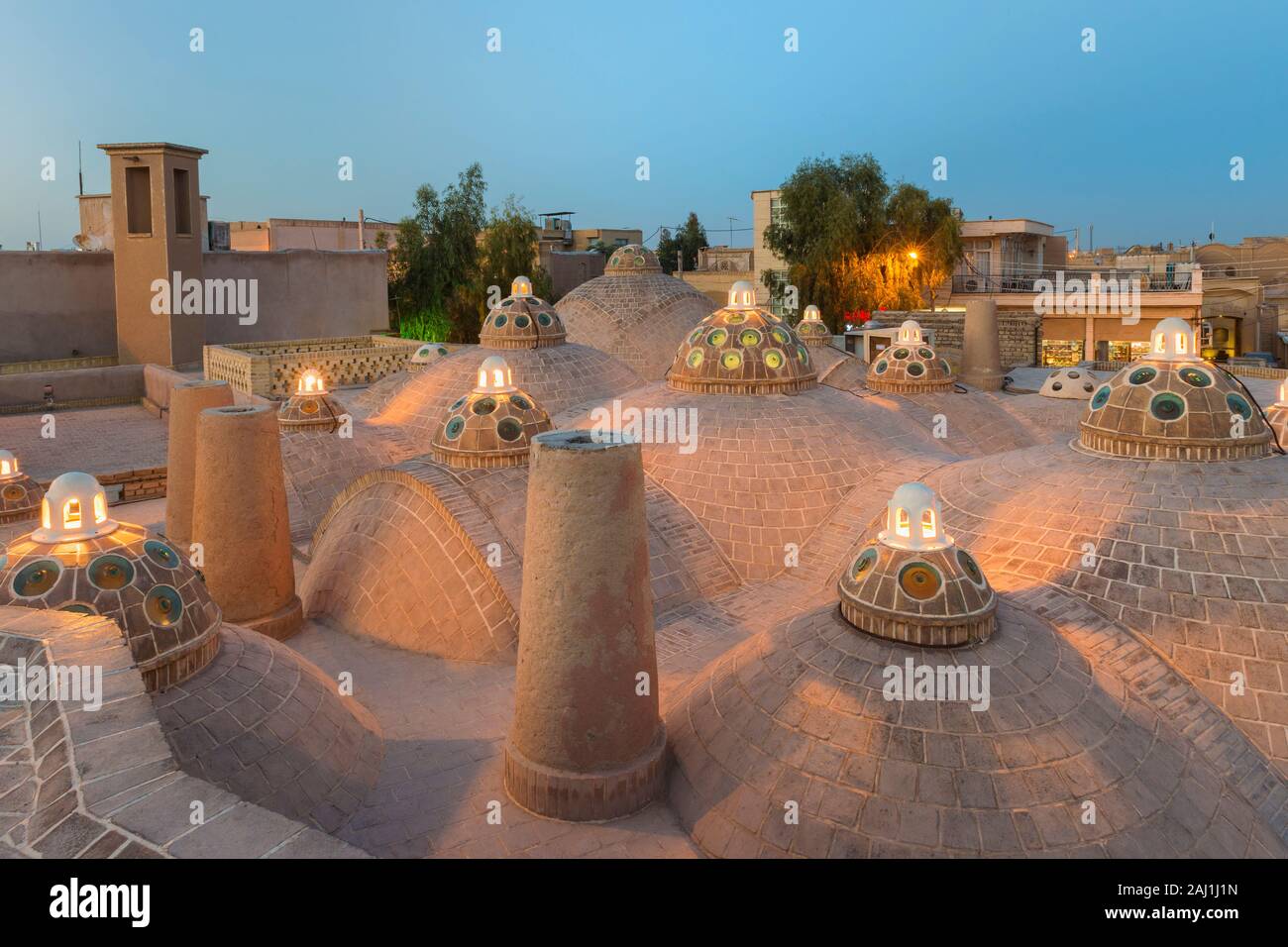 Persian domes hi-res stock photography and images - Alamy