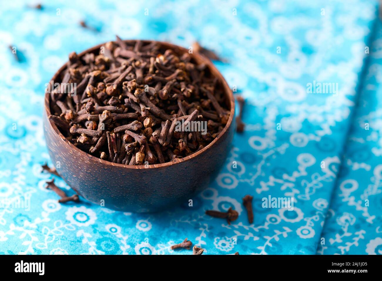 Cloves spices hi-res stock photography and images - Alamy