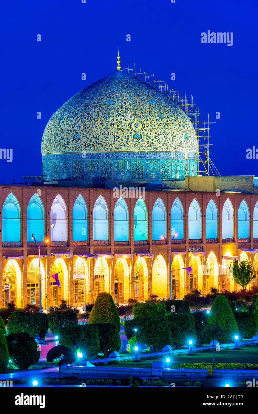 Islamic square hi-res stock photography and images - Alamy