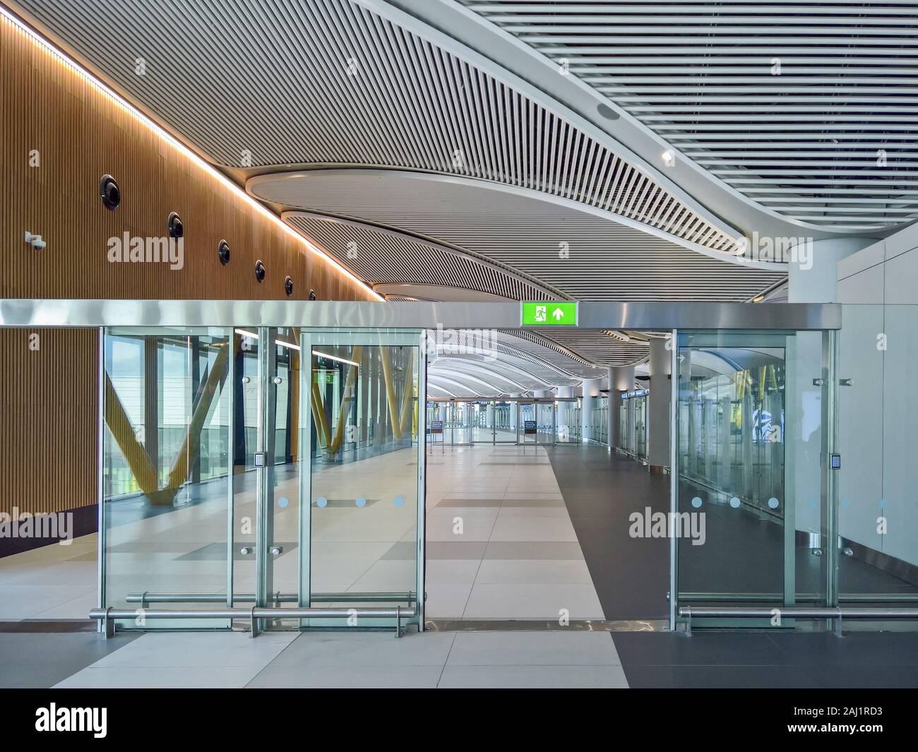 Modern architecture hall and ceiling at the airport Stock Photo - Alamy