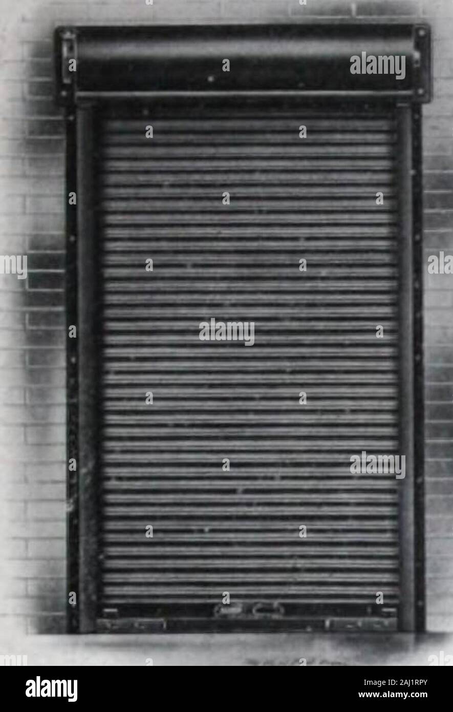Kinnear shutters hi-res stock photography and images - Alamy