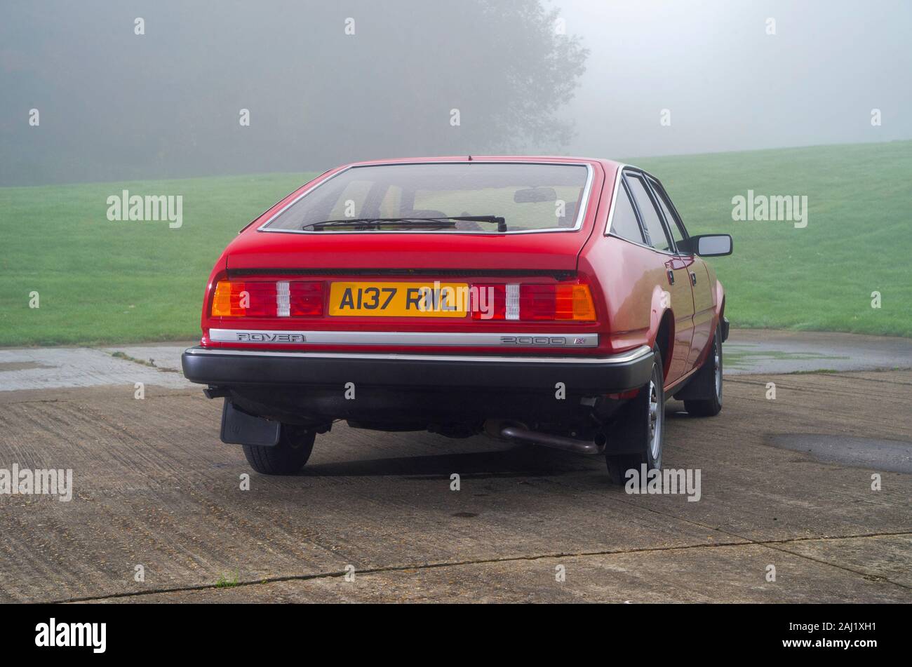 1983 Rover SD1 2000 classic British executive car Stock Photo - Alamy
