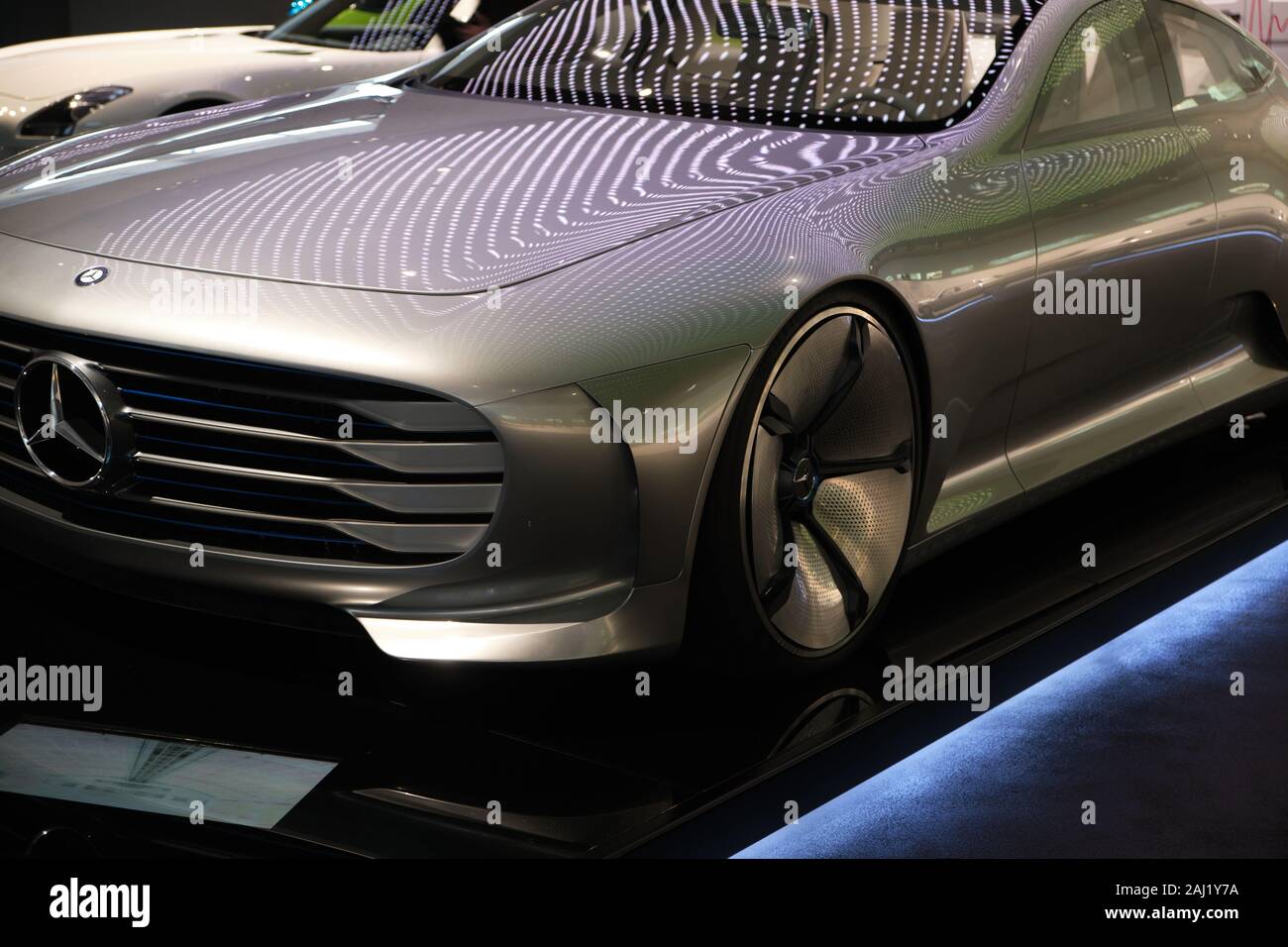 Mercedes benz vehicle hi-res stock photography and images - Alamy