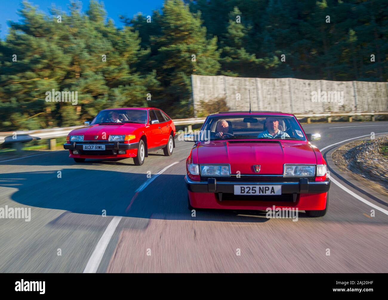 Rover SD1 driving together - 1985 2000 (left) and 1985 V8 Vitesse ...