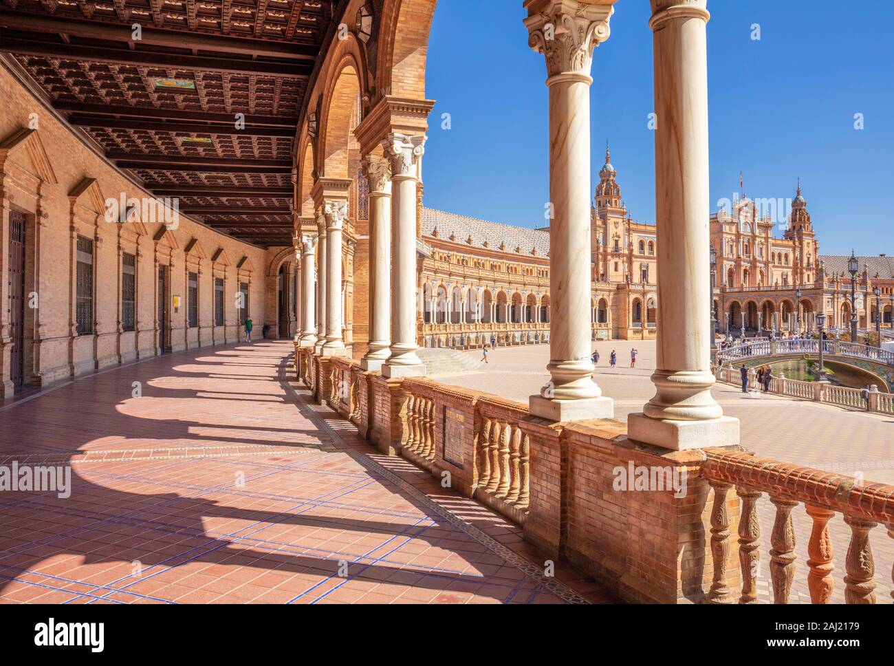 Semicircular alcove hi-res stock photography and images - Alamy