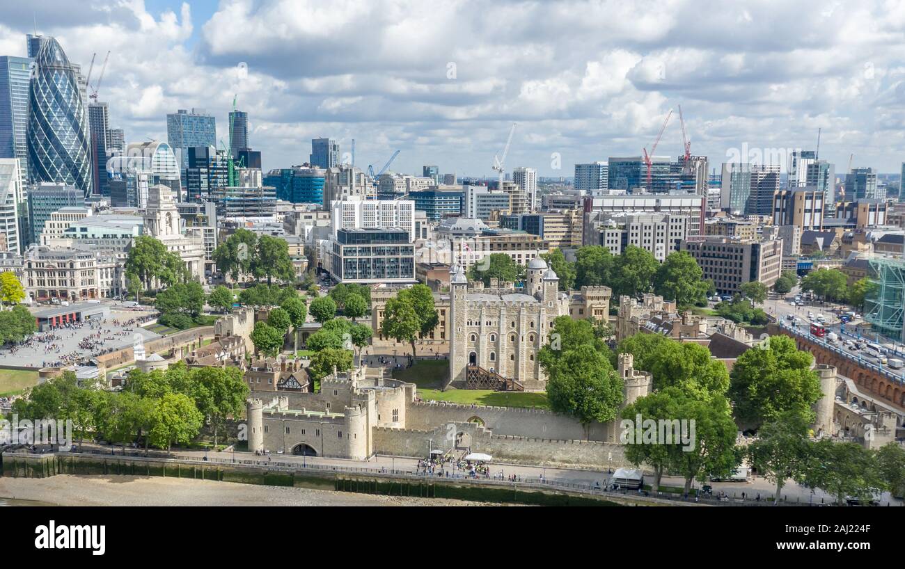 Panoramic image at city of london and tower of london hi-res stock photography and images - Alamy