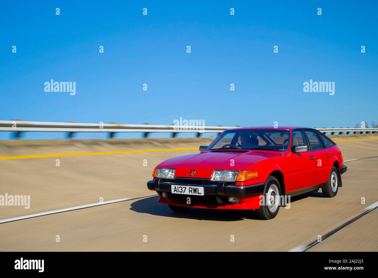 1983 Rover SD1 2000 classic British executive car Stock Photo - Alamy