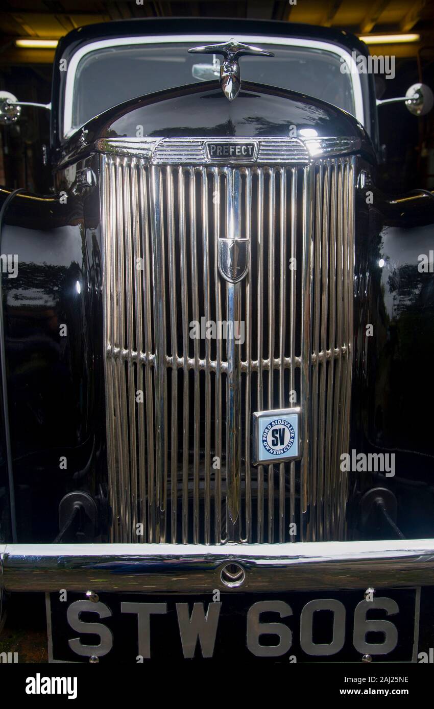 1951 E493A Ford Prefect classic British family car Stock Photo - Alamy