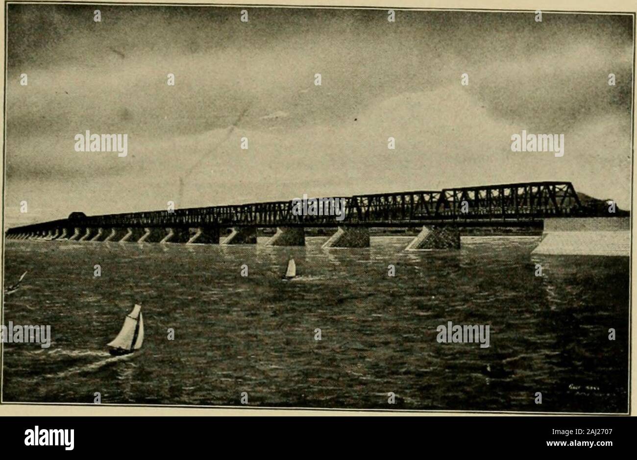 220 feet tower hi-res stock photography and images - Alamy