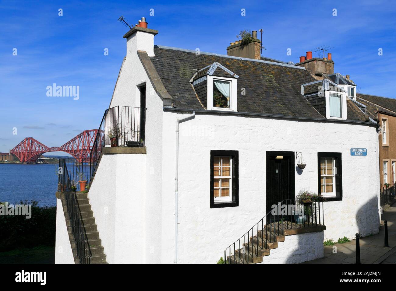 Edinburgh road hi-res stock photography and images - Alamy