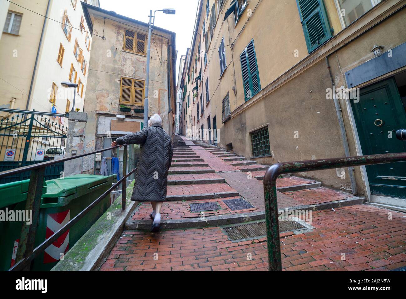 Old town lane genoa italy hi-res stock photography and images - Alamy