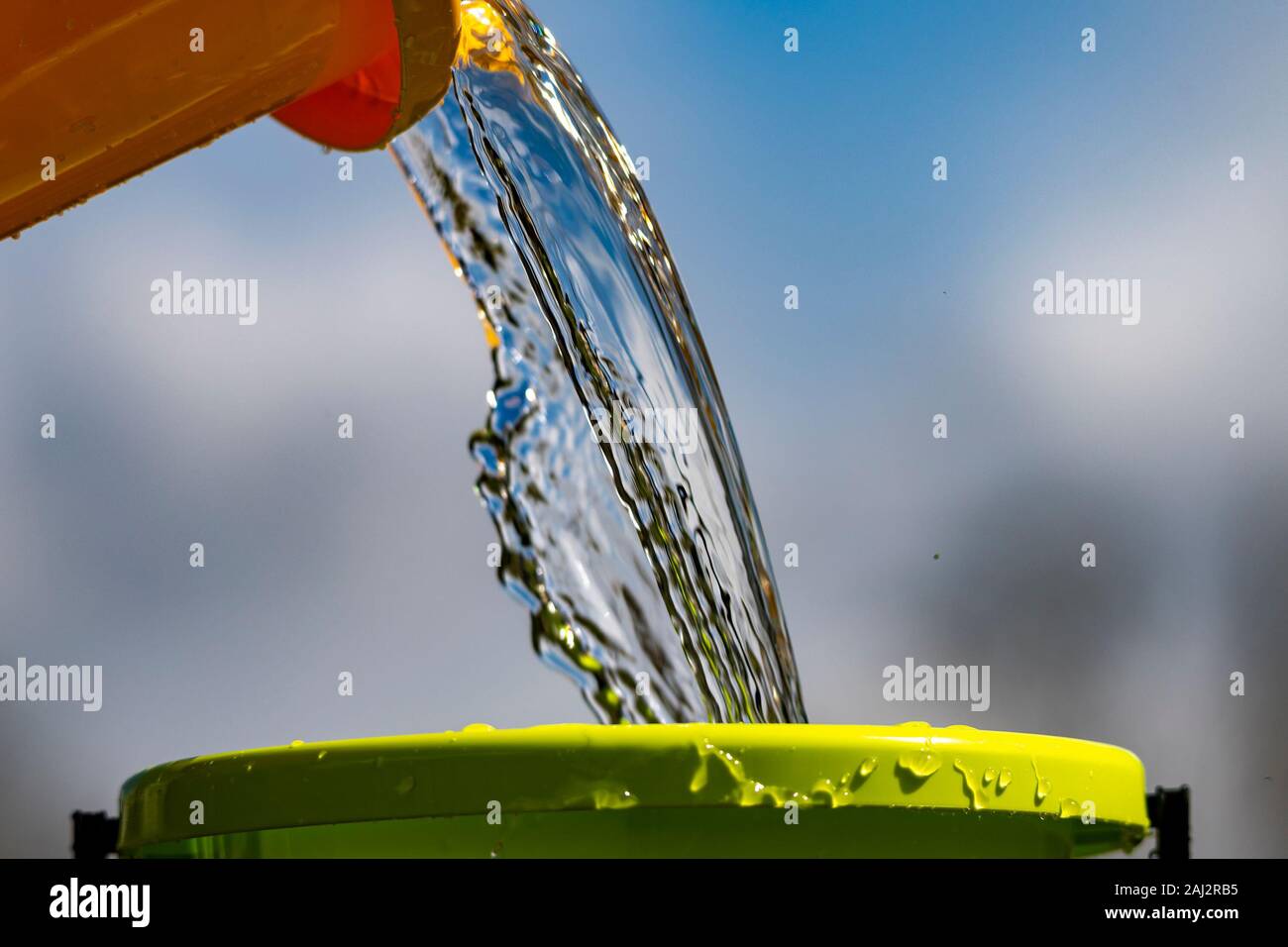 Plastic pail hi-res stock photography and images - Alamy