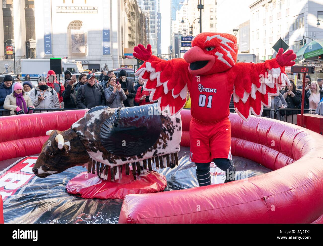 New York, NY - January 2, 2020: St. John’s University mascot Johnny ...