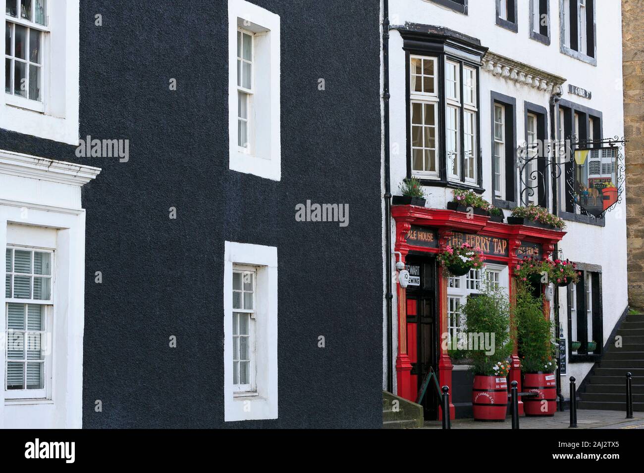 Ferry tap south queensferry hi-res stock photography and images - Alamy
