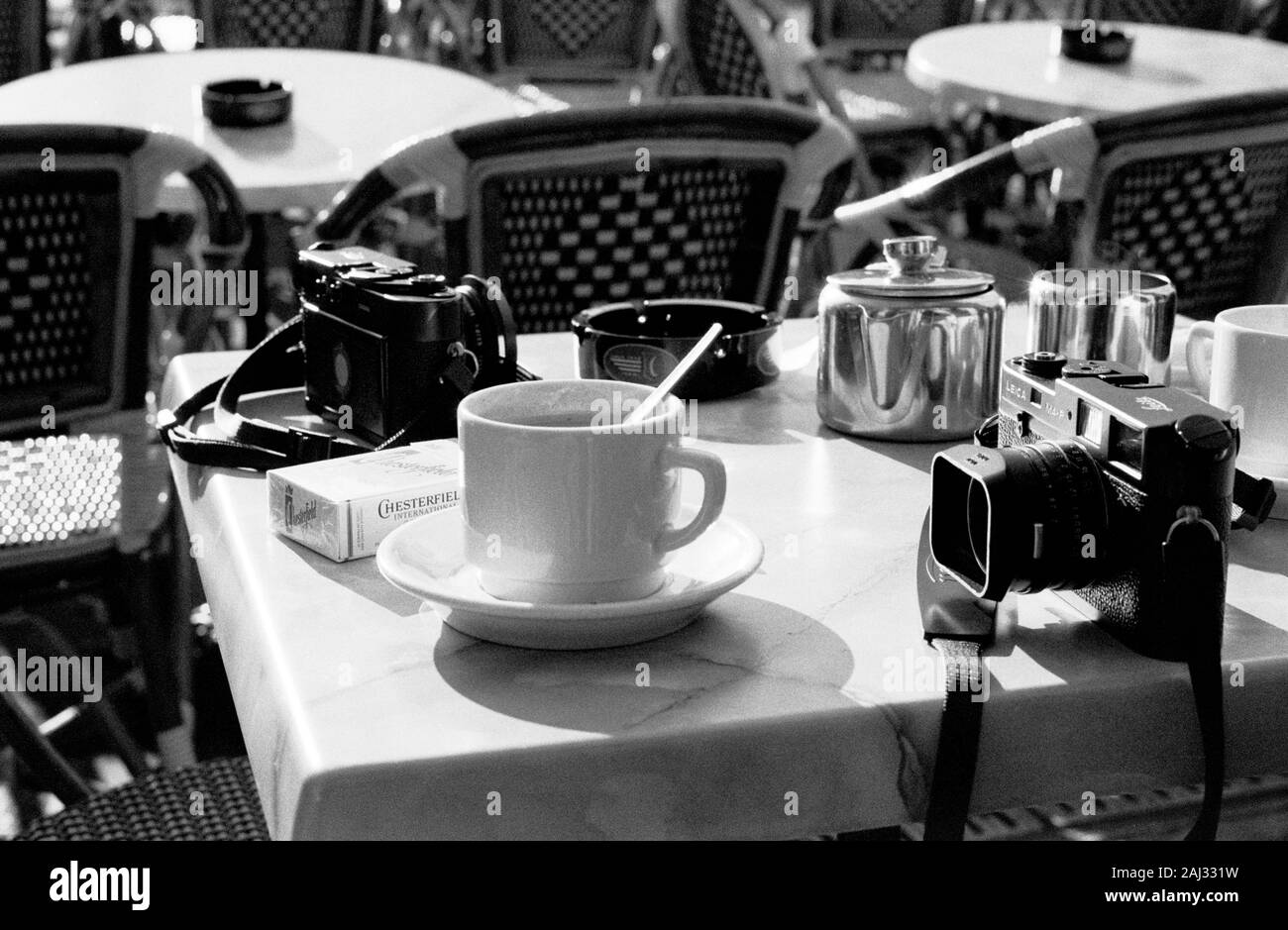 Ideal cafe Black and White Stock Photos & Images - Alamy
