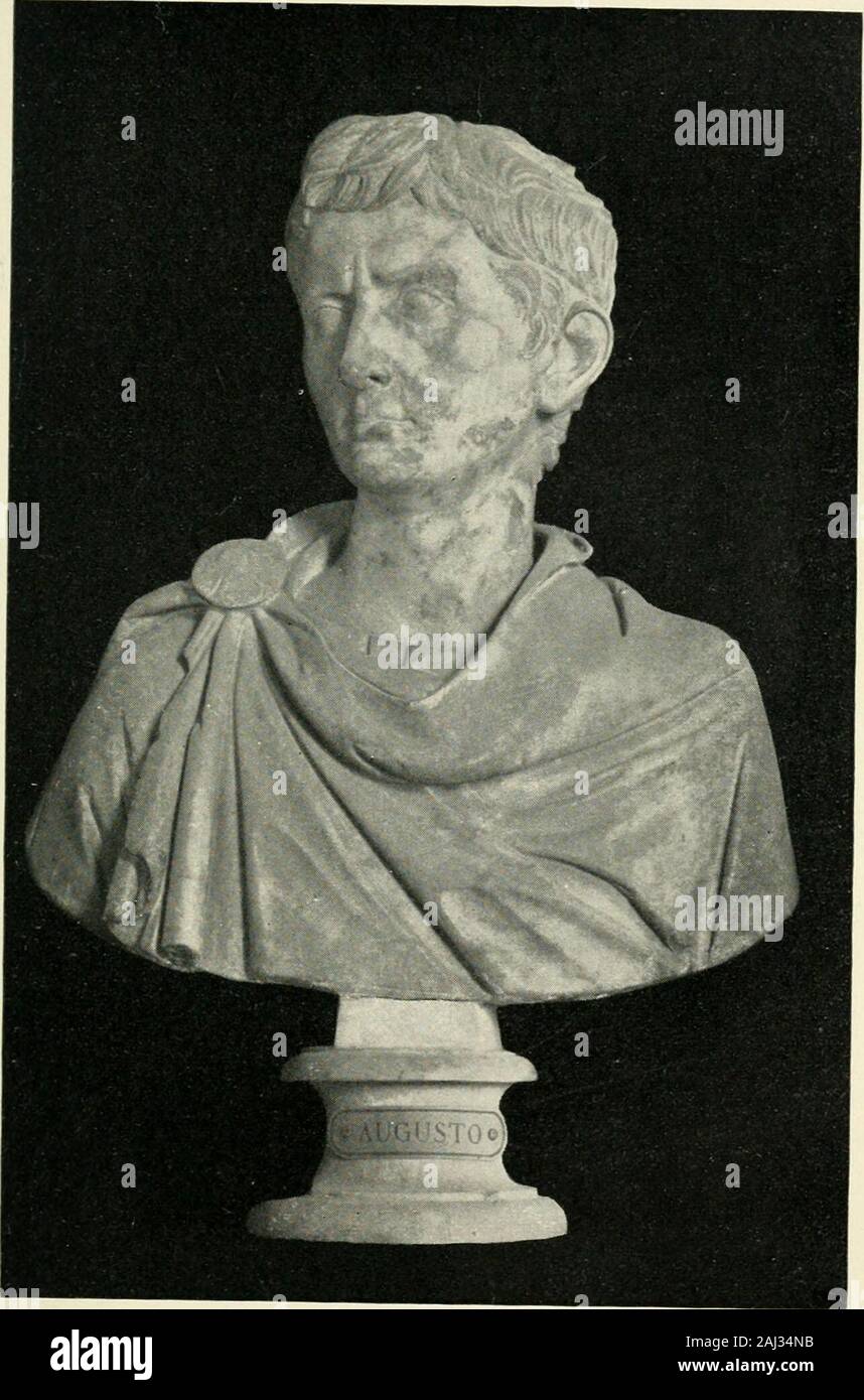 Loquial hi-res stock photography and images - Alamy