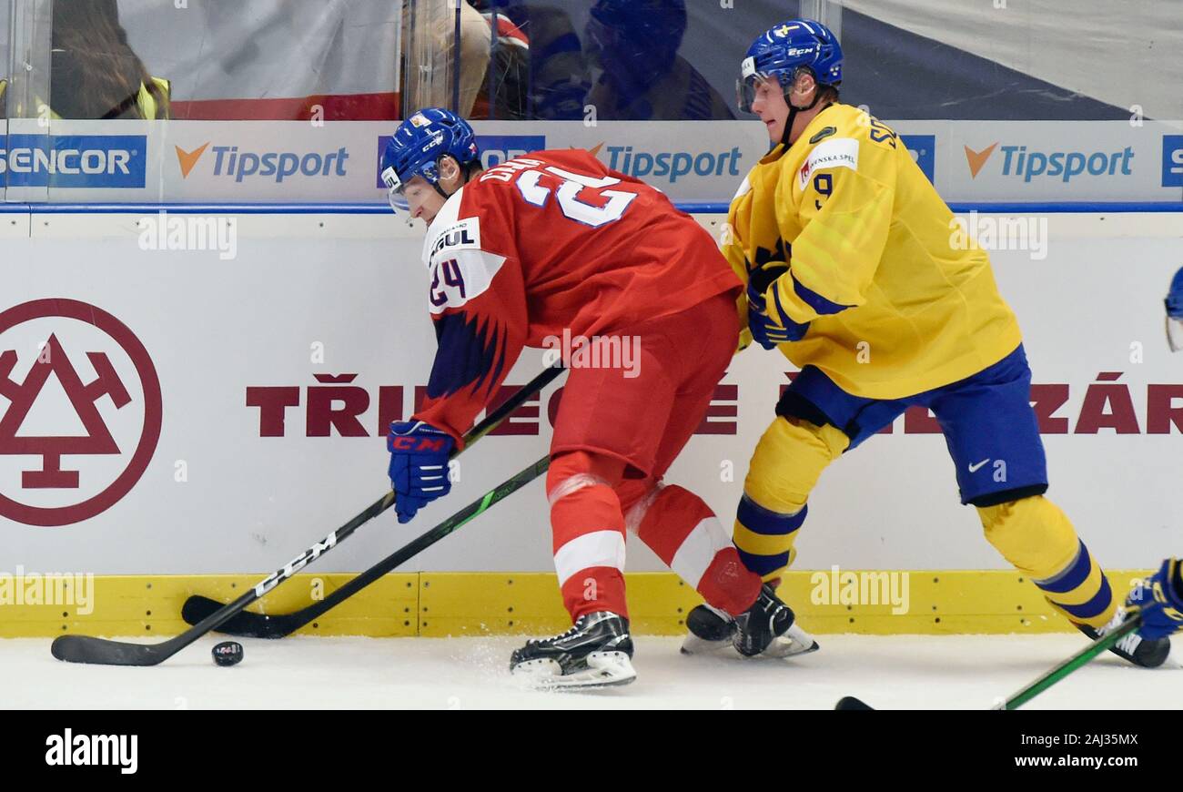 Ostrava, Czech Republic. 02nd Jan, 2020. L-R Petr Cajka (CZE) and Victor Soderstrom (SWE) in ...