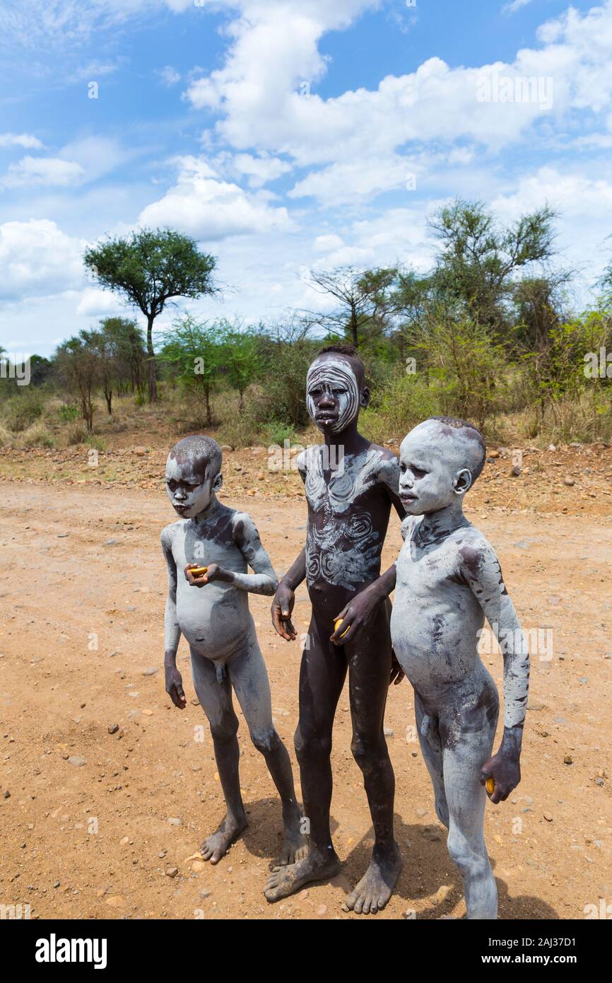 Mursi people, Omo valley, Naciones, Ethiopia, Africa Stock Photo - Alamy