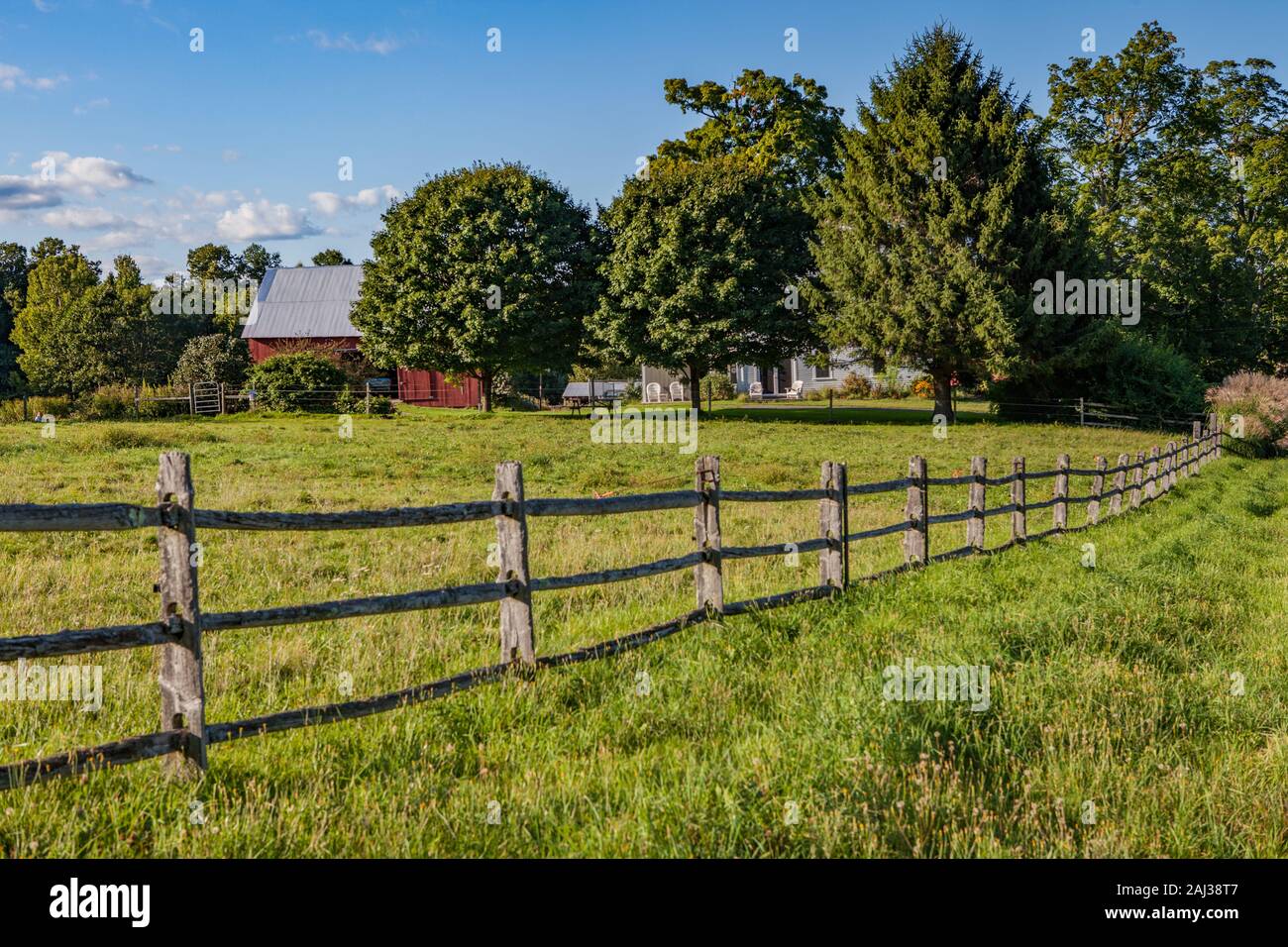 Rural american farm hi-res stock photography and images - Alamy