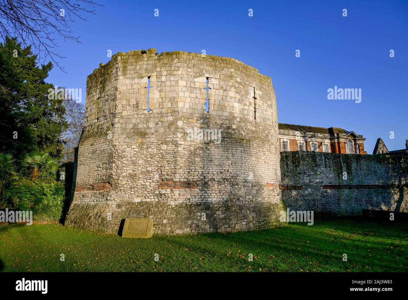 Multangular Tower, Roman Legionary Fortress of Eboracum, York ...