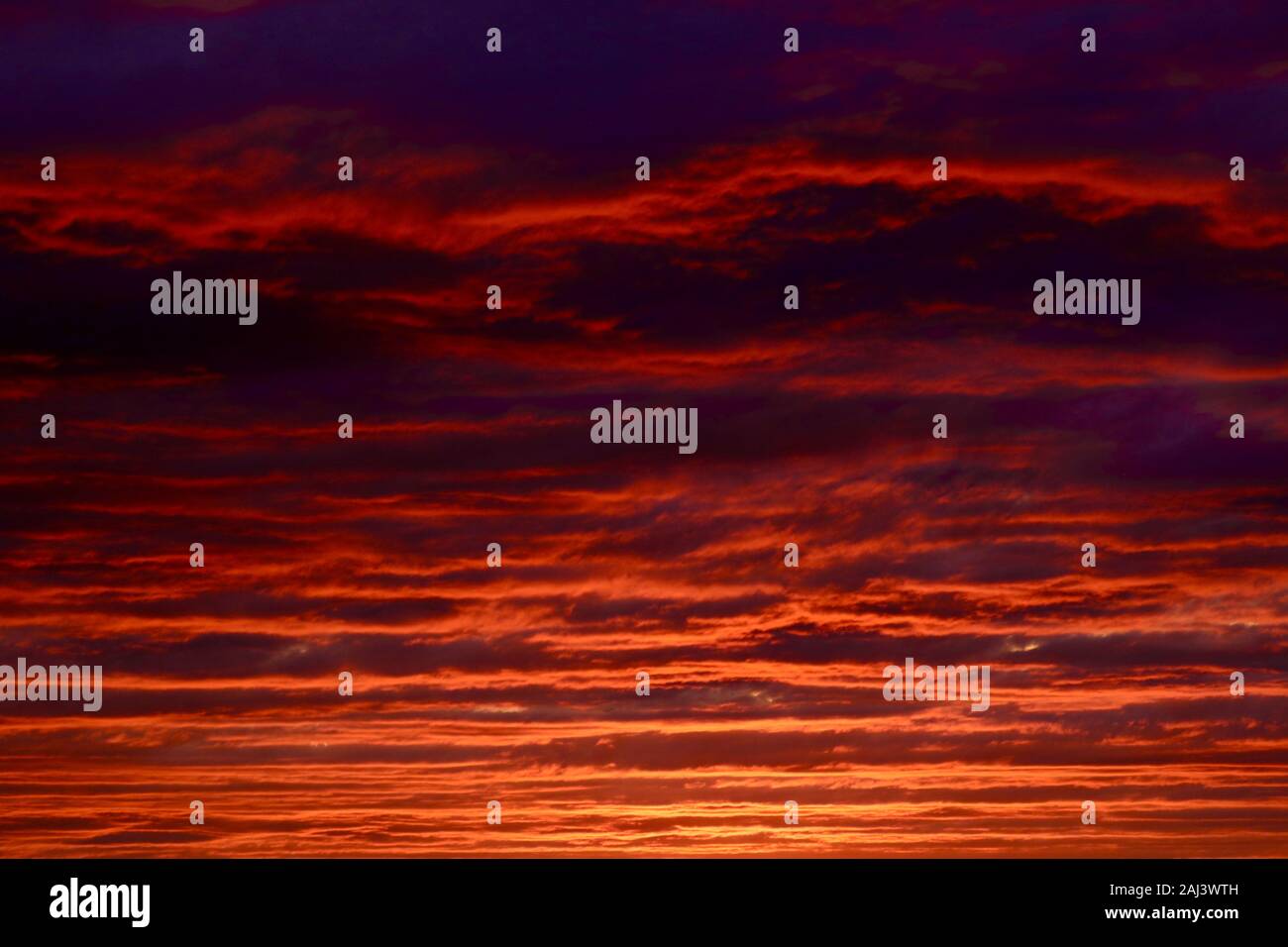Orange tinged clouds hi-res stock photography and images - Alamy