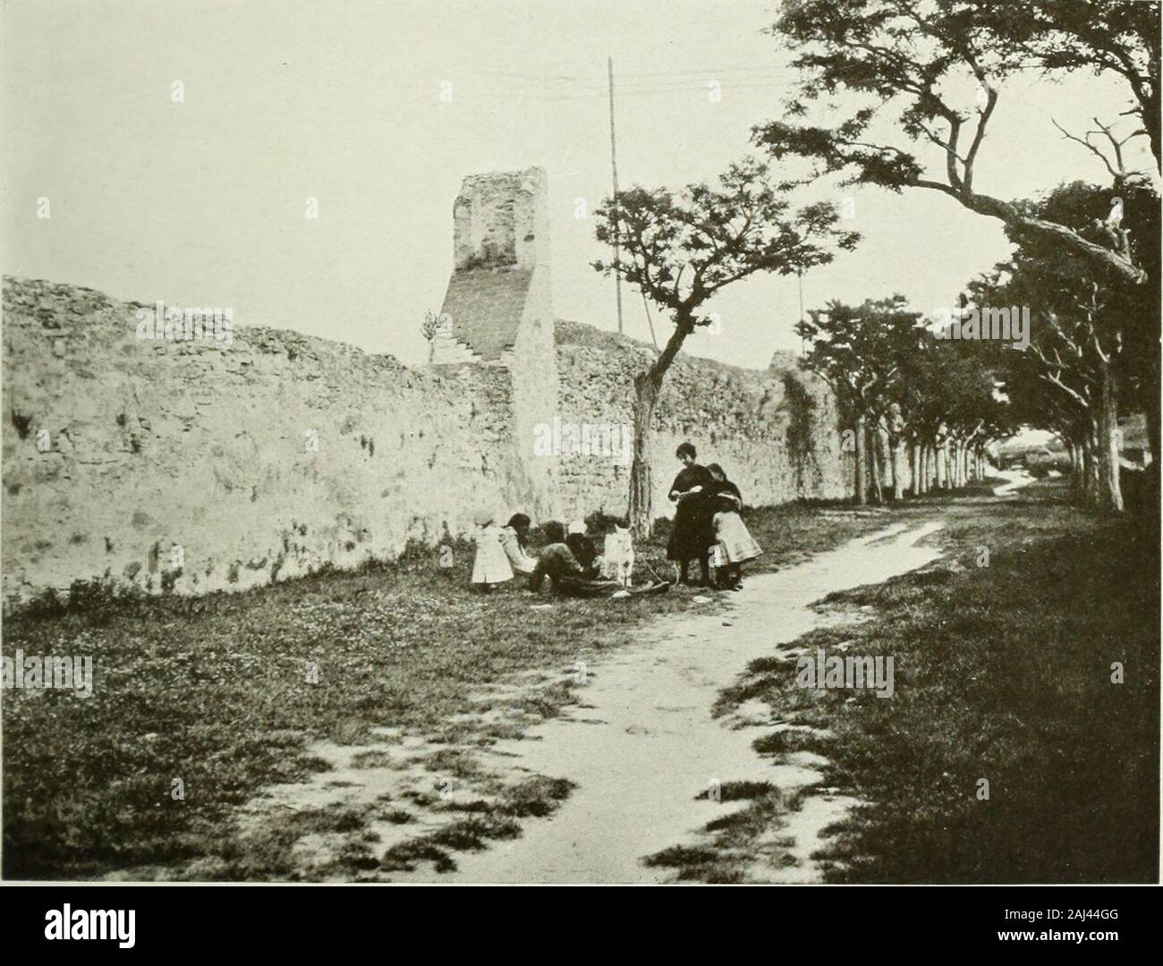 Via del torrione hi-res stock photography and images - Alamy